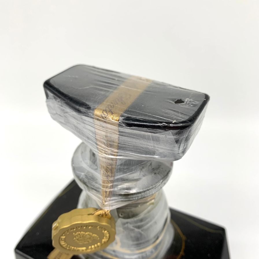 東京都限定 サントリー ローヤル プレミアム 12年 ブルーラベル 720ml 43% SUNTORY 【A4】 – お酒の格安通販 サケヤス